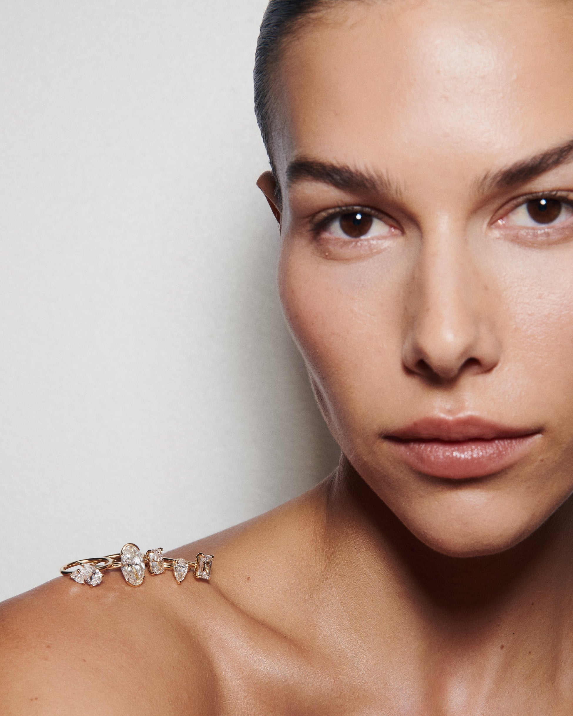 Moissanite Colors Explained: Scale, Diamond Comparison, and Fancy Hues ...